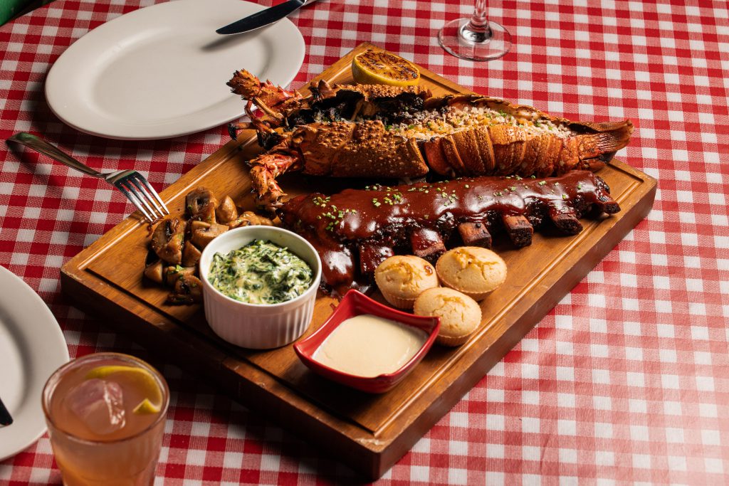 CLAW your way to a stunning staycation at Hampton by Hilton Marjan ...